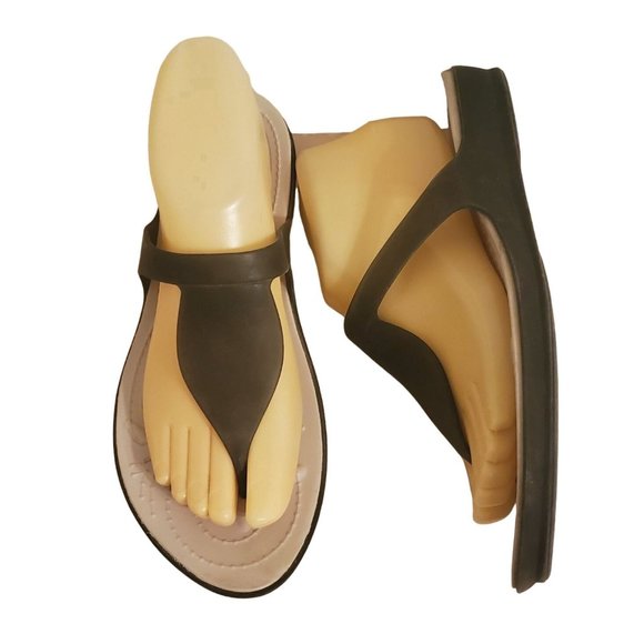 CROCS | Shoes | Crocs 9 Wedge Sandals Comfort Thong Open Toe Summer ...